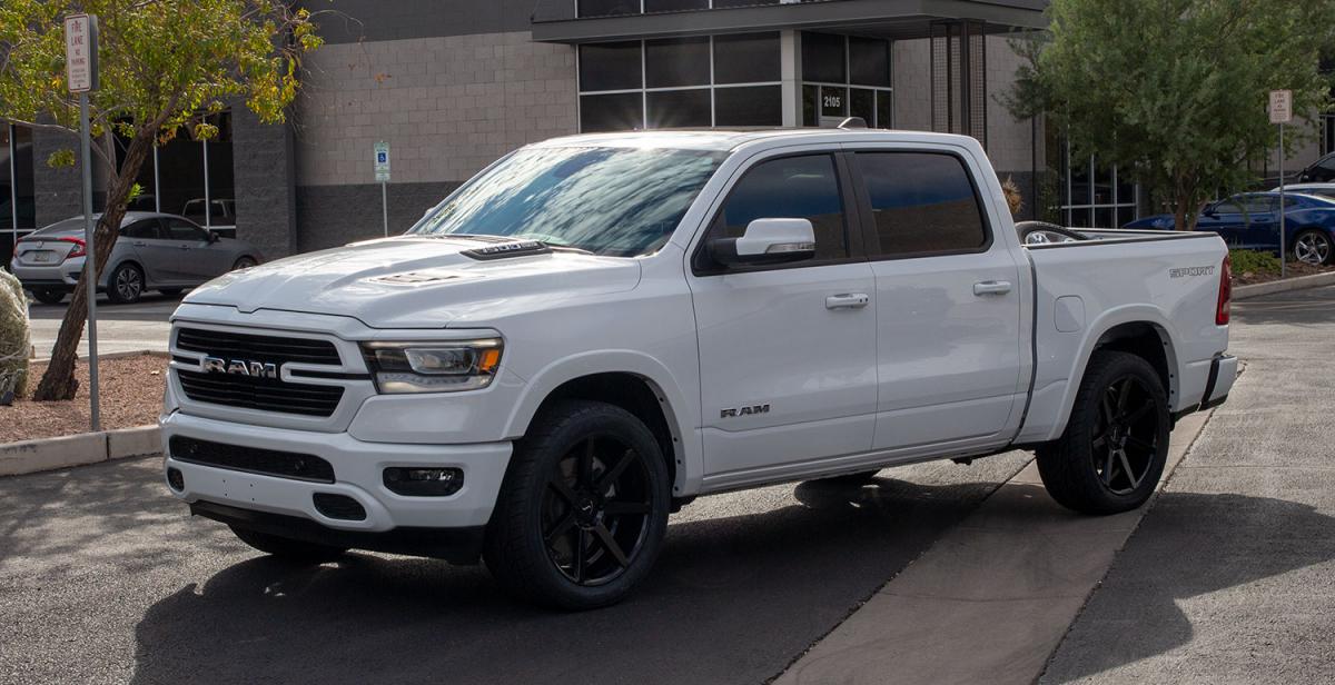 22 inch Status Journey Gloss Black on a 2020 Ram 1500 2WD | Element Wheels